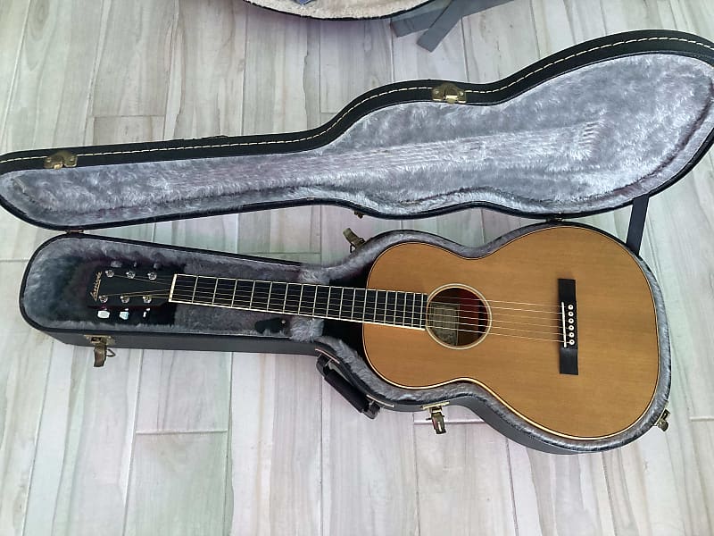 Larrivee O-01 2003 - Parlor Koa Special Edition | Reverb