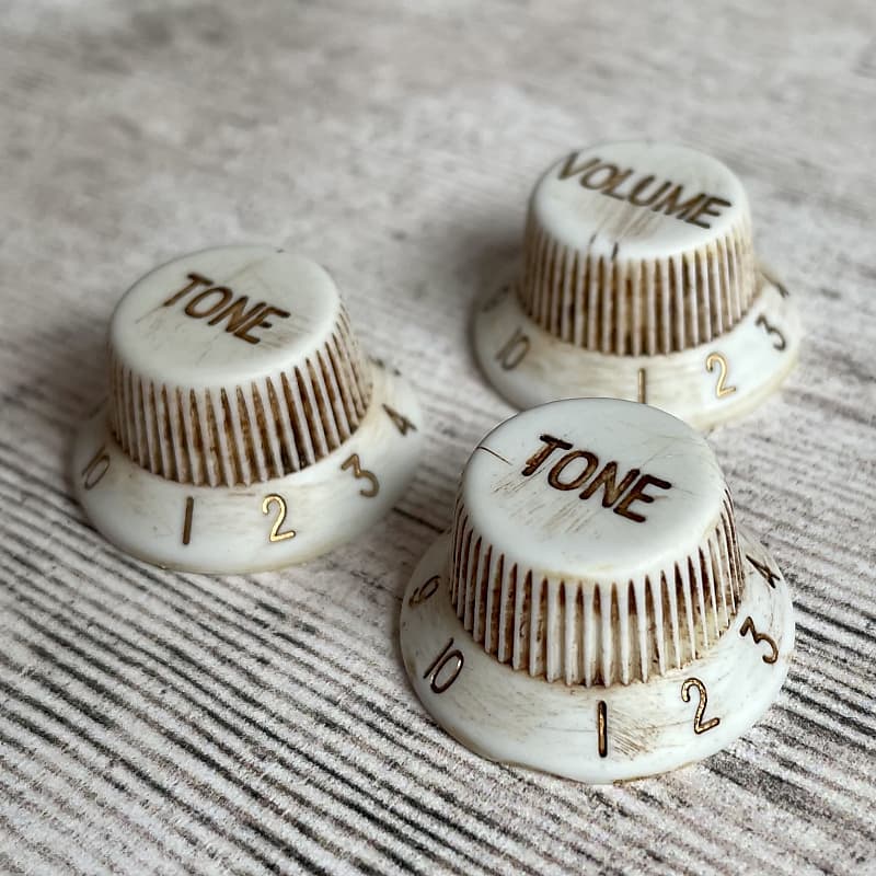 Relic White Stratocaster/Strat Knobs #36 | Reverb