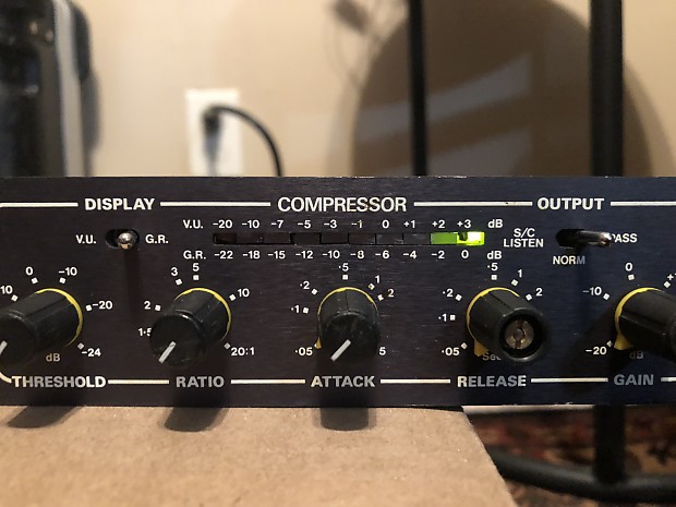 Drawmer DL231 Stereo Dual Compressor/ Limiter / Expander / | Reverb