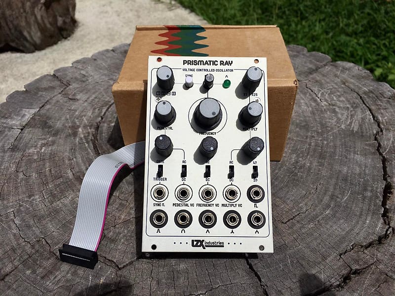 LZX Industries Prismatic Ray (with RCA sync) | Reverb