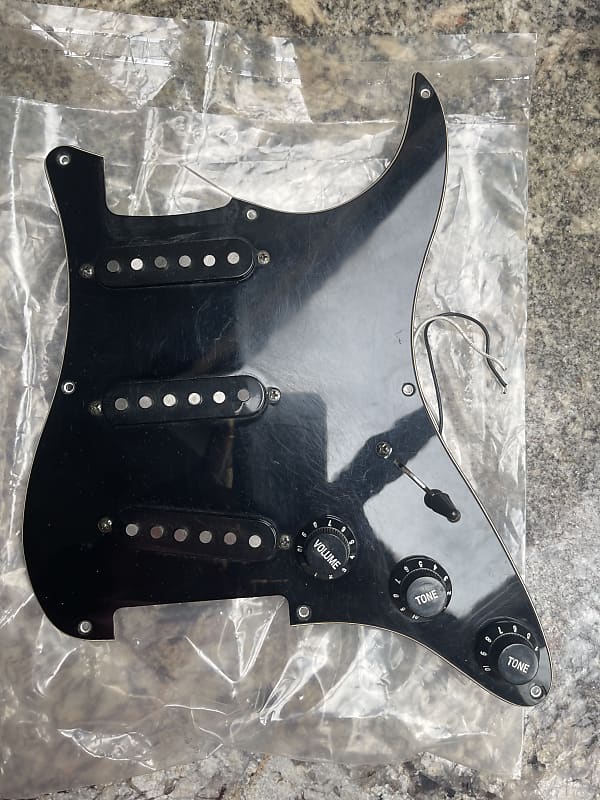 Squier Stratocaster Loaded SSS pickguard Black | Reverb