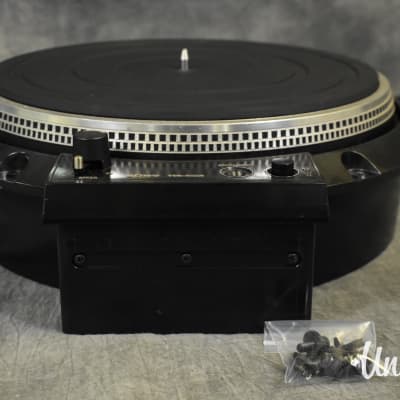 Sony TTS-6000 Direct Drive Servo-Controlled Turntable in Very | Reverb