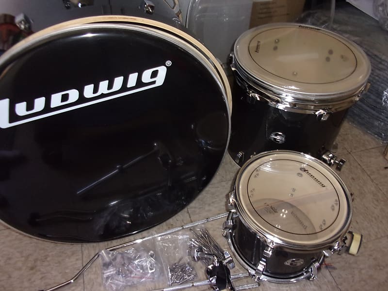 Ludwig Evolution Element 3 pc Drum Set & Hardware 22" Bass | Reverb