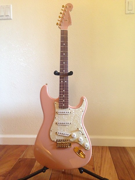 Fender Custom Shop 1962 Shell Pink Stratocaster w/ Painted | Reverb