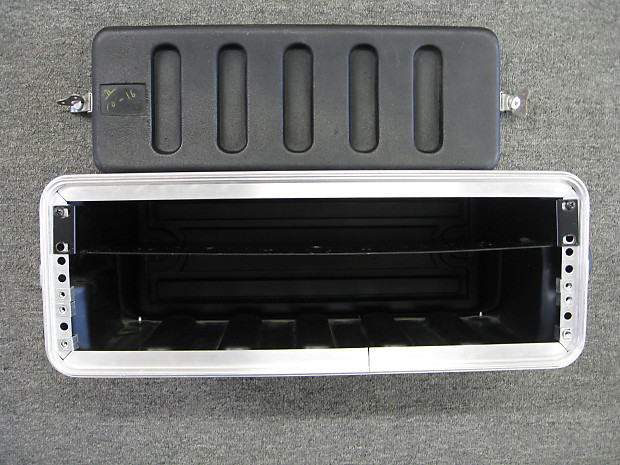 SKB 3 Space Shallow Rack Case 3u w/ 1U Rack Shelf | Reverb