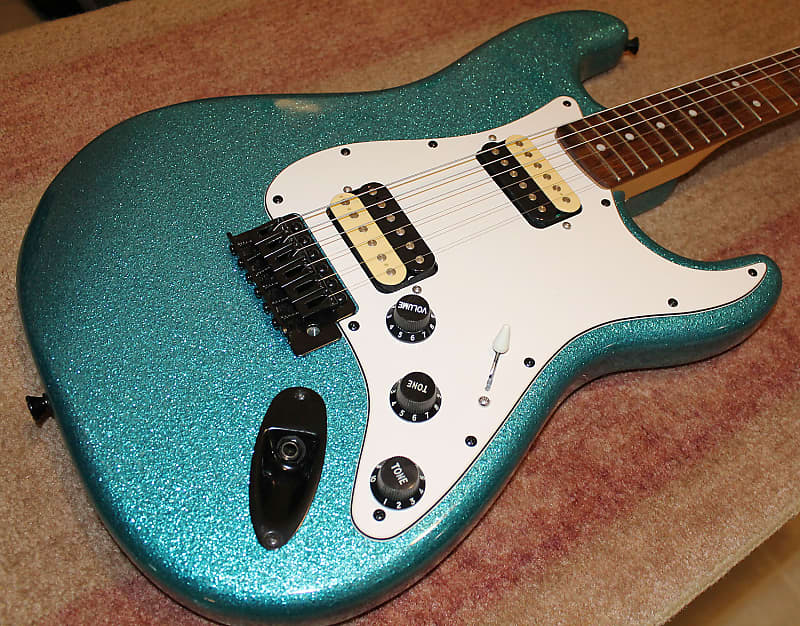 Squier FSR Candy Blue Affinity Strat 2016 Candy Blue Sparkle | Reverb