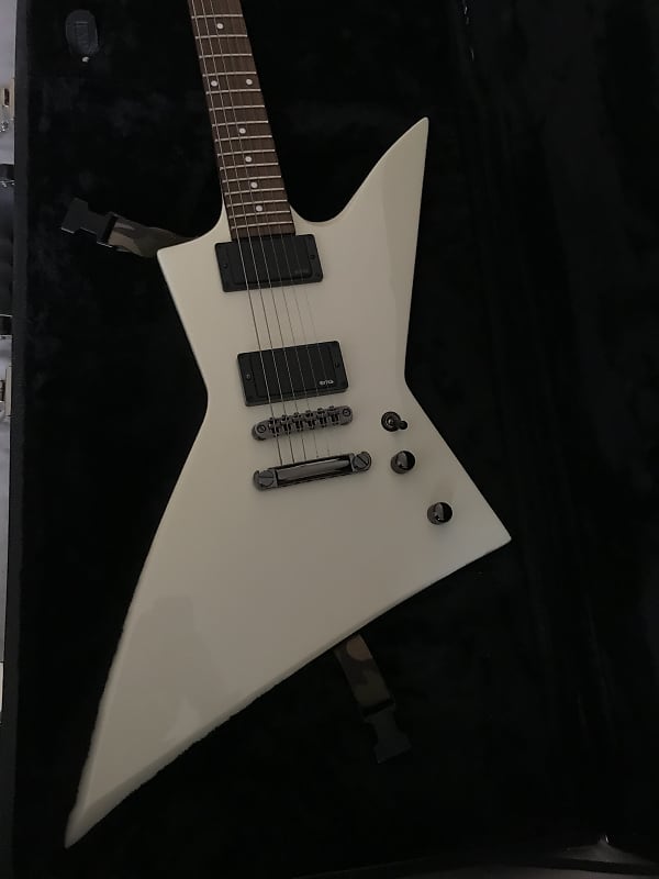 ESP Explorer | Reverb Canada
