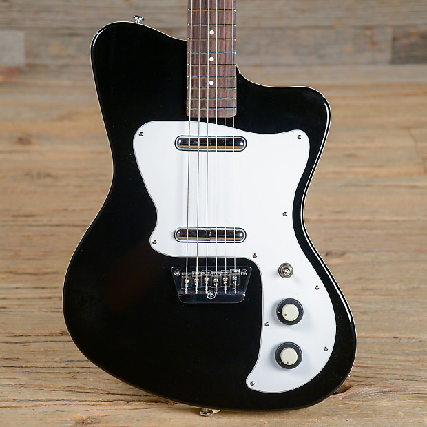 Danelectro '67 Heaven Hawk Gloss Black USED | Reverb