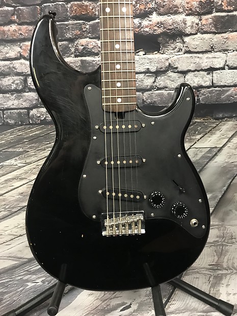 Yamaha SE 200 1980s Black | Reverb