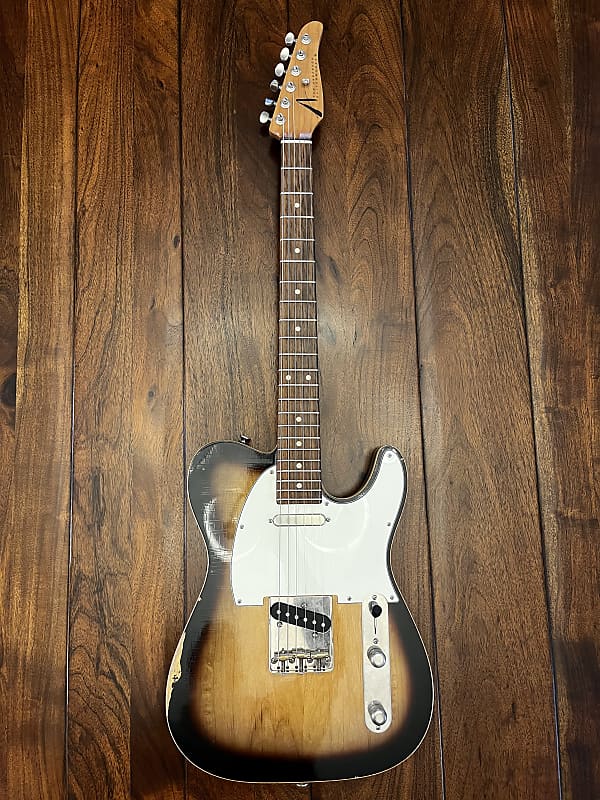 Tom Anderson T Icon 2020 3 color burst with binding | Reverb