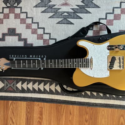 Kiesel Retro Solo - Gold Metallic w/Gig Bag | Reverb