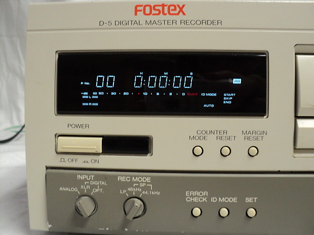 Fostex D-5 Professional DAT Digital Master Recorder | Reverb Canada