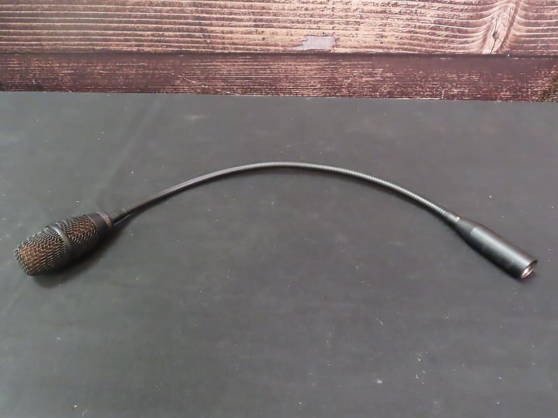 Shure AMS 24 Dynamic Vocal Microphone (Edison, NJ) | Reverb