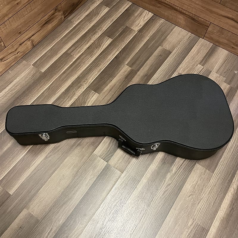 Fender Dreadnought Hardshell Acoustic Guitar Case | Reverb