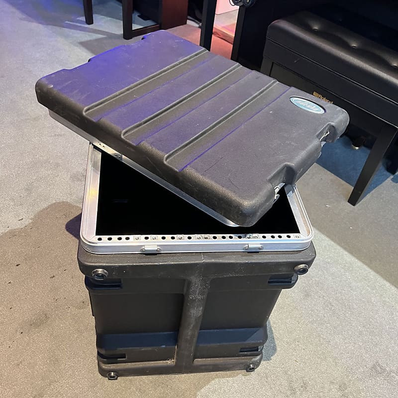 SKB 8 Space Roto Rack (Pre-Owned) | Reverb