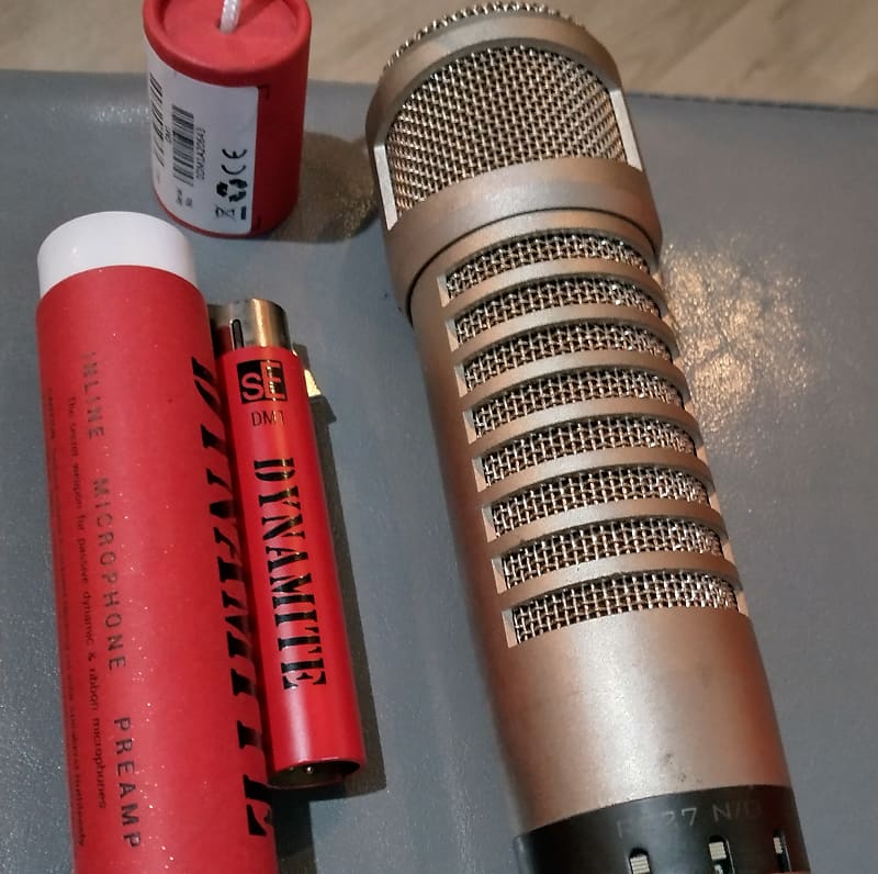 Electro-Voice RE27N/D Dynamic Microphone with Shockmount & SE | Reverb