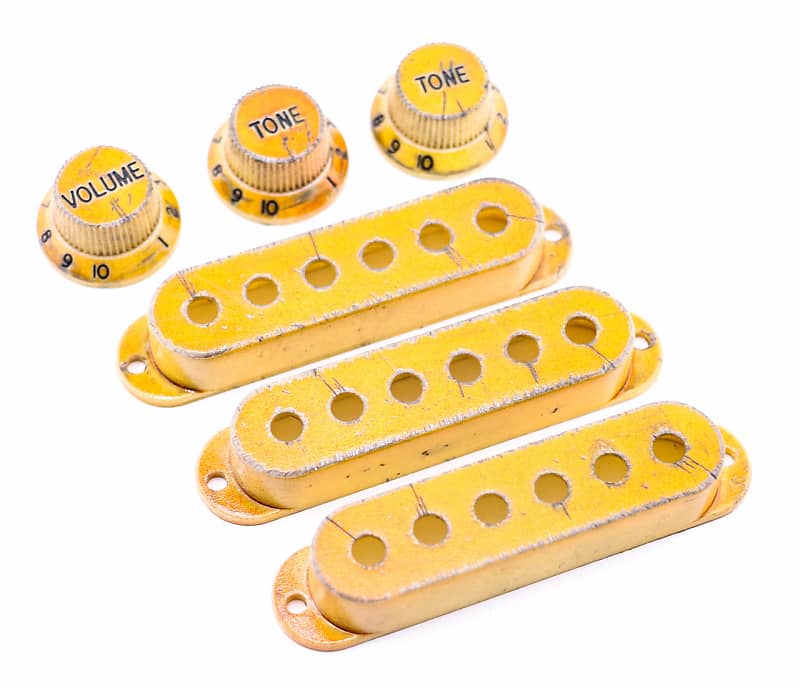 AGP ™ Relic Stratocaster ® Aged Pickups Covers *52/52/52mm | Reverb
