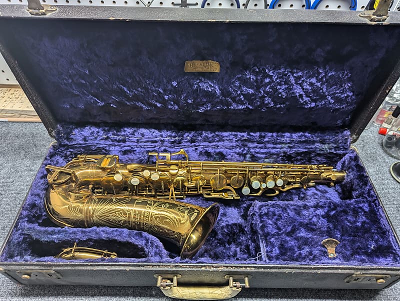 Buescher "Big B" Aristocrat Alto Saxophone 1940 - Lacquer | Reverb