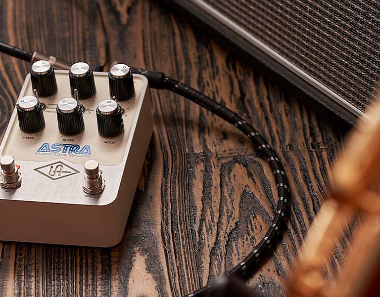 Universal Audio Astra Modulation Machine | Reverb Universal Audio Astra Modulation Machine | Reverb