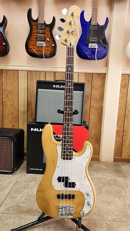 Fender Bass guitar | Reverb
