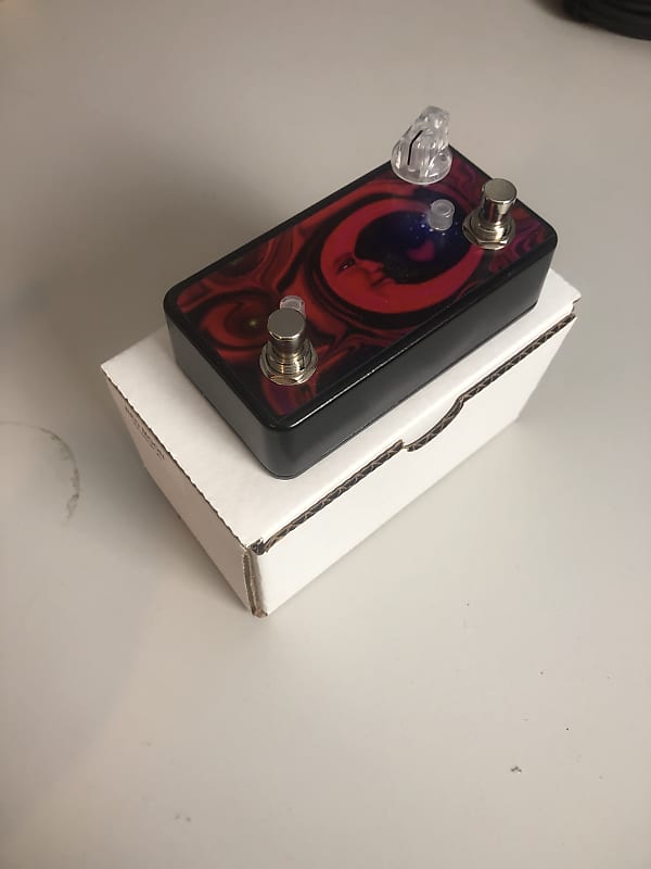 Lovepedal Tchula Blood Moon Boost | Reverb