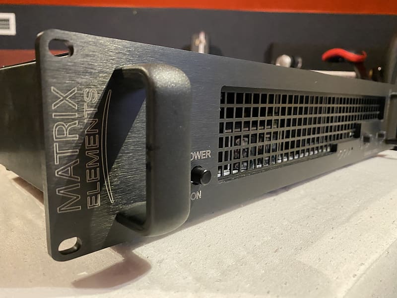 Matrix Amplification GT1000FX Power Amplifier - 2 space rack | Reverb