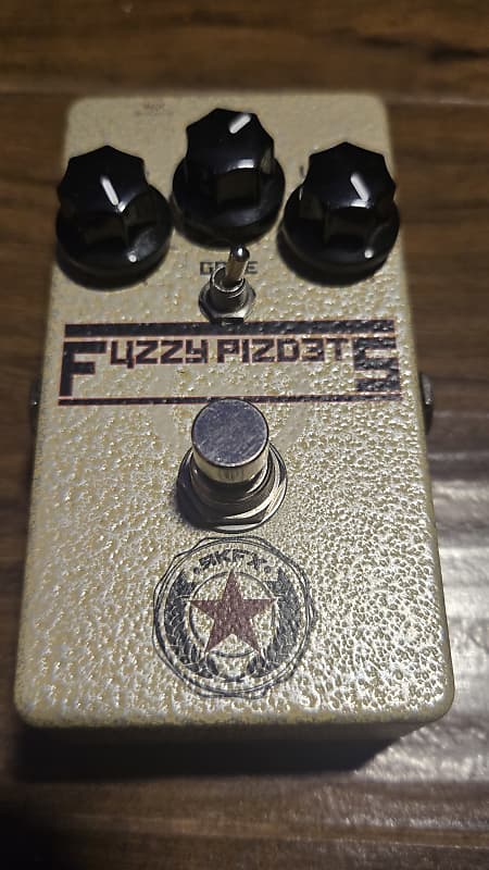 KEELEY FUZZY PIZDETS hand built and signed by Robert Keeley | Reverb