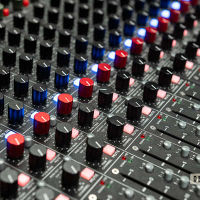Trident Series 68 Mixing Console 24/8/2 | Reverb