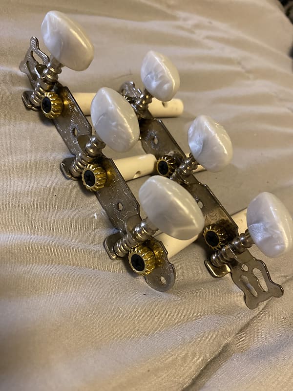 Pearloid style Knobs engraved tuners 3+3 | Reverb