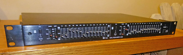 TOA E-232 Dual 15-band graphic Equalizer / EQ | Reverb UK