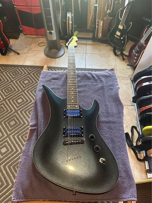 Schecter Avenger Standard | Reverb