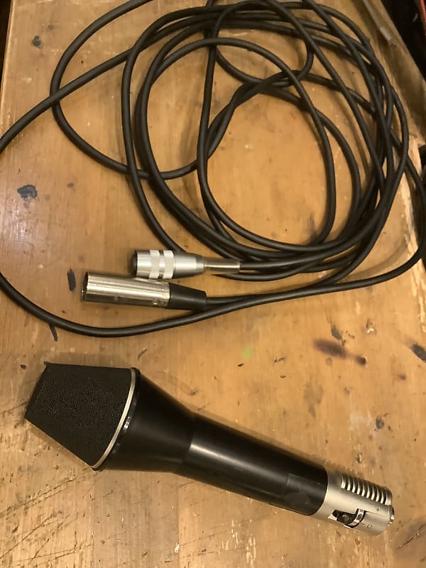 AKG D 202 D202 vintage mic / dual capsule / including cable | Reverb