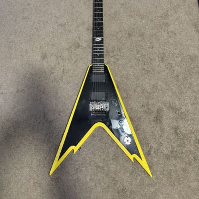 Dean V 2000s white | Reverb