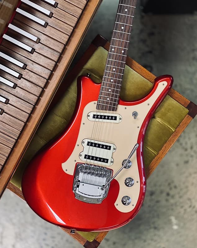 Yamaha SGV-300 Red w/bag ***Pre Loved*** | Reverb