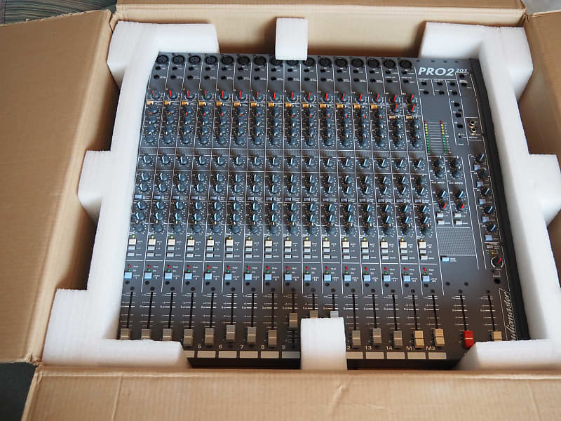 Studiomaster Pro2 203 late-90s - Grey | Reverb