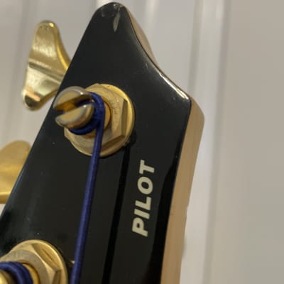 Guild Pilot Pro 5 Fretless 1995 - Natural | Reverb