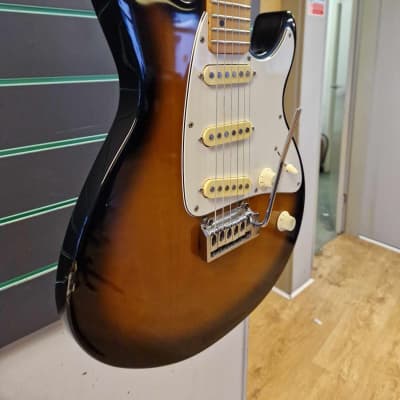 Starfield Altair Classic 2-Tone Sunburst circa.1990’s | Reverb