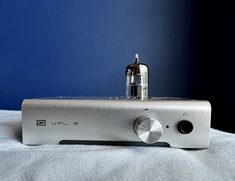 Schiit Vali 2 Tube Hybrid Headphone Amp | Reverb