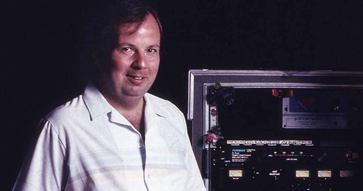 Hendrix, Page, and Standing Out in a Crowded Effects | Reverb News