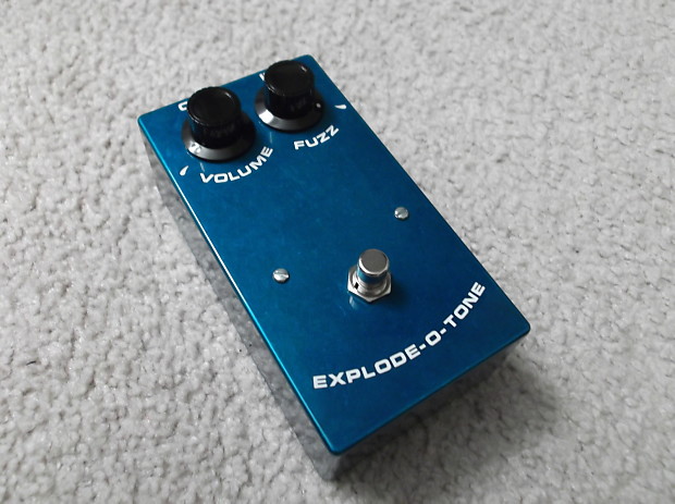 Venus Explode-O-Tone Silicon Fuzz Face Kit Build | Reverb Canada