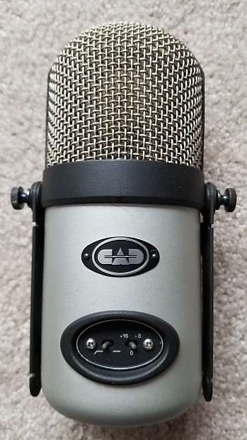 CAD-VSM1 Microphone - Hybrid Tube / Solid State | Reverb UK