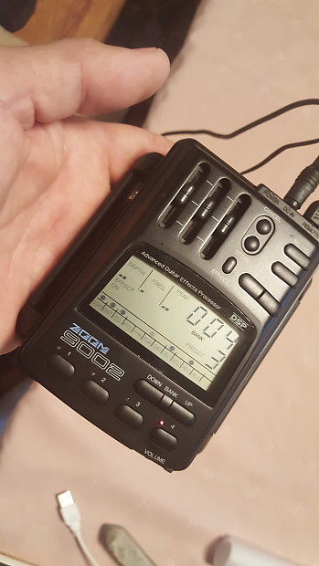 ZOOM 9002 Advanced Guitar Effects Processor | Reverb UK