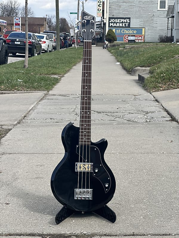 Supro Huntington I - 4-string Short Scale Bass | Reverb