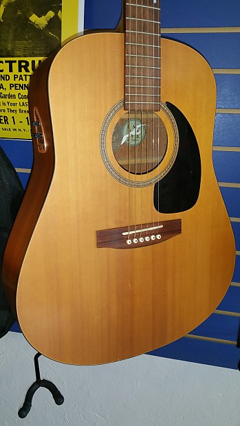 Seagull M Series M6 Spruce 2001 Satin Natural | Reverb