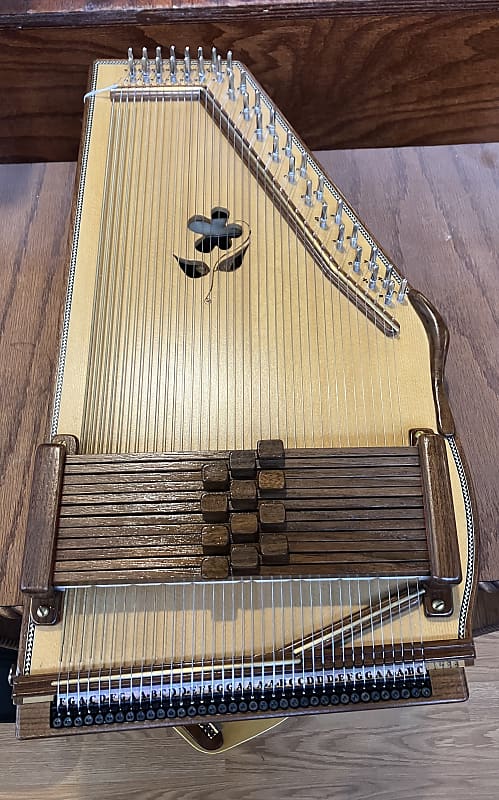 Orthey 'George's Choice' Custom 12-Key Autoharp Natural Satin | Reverb