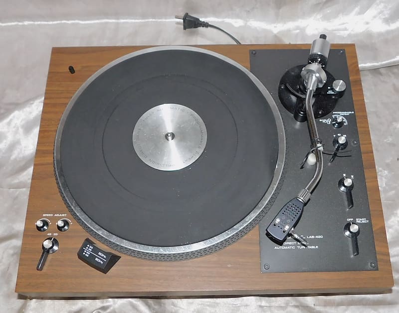 Realistic LAB-420 vintage turntable recently serviced/lubed | Reverb