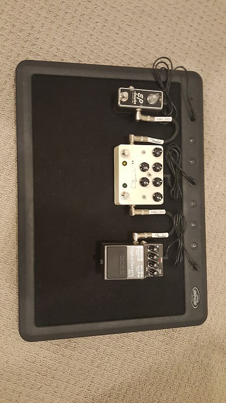 SKB Pedalboard. With 3 Pedals SKB PS 8 8 Port 2013 ? Black | Reverb
