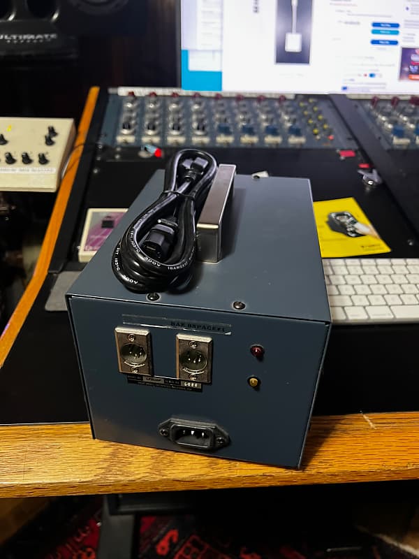 BAE 24V Power Supply for 8 space racks | Reverb