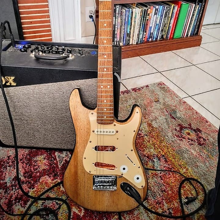 Squier Mini Stratocaster Custom Natural Finish | Reverb