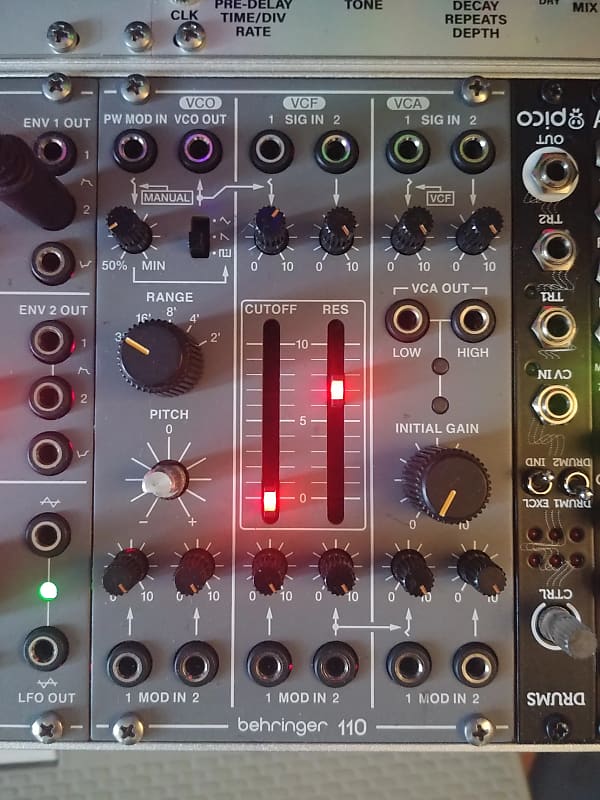 Behringer 110 2020 | Reverb Canada